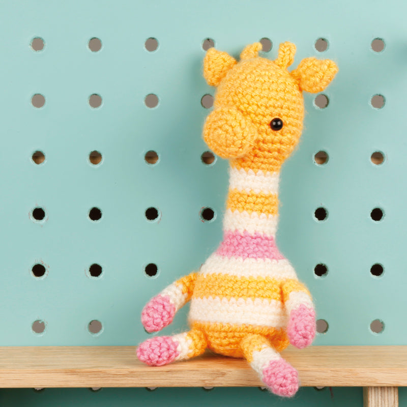 Jolly Giraffe Digital Pattern — Crochet Society
